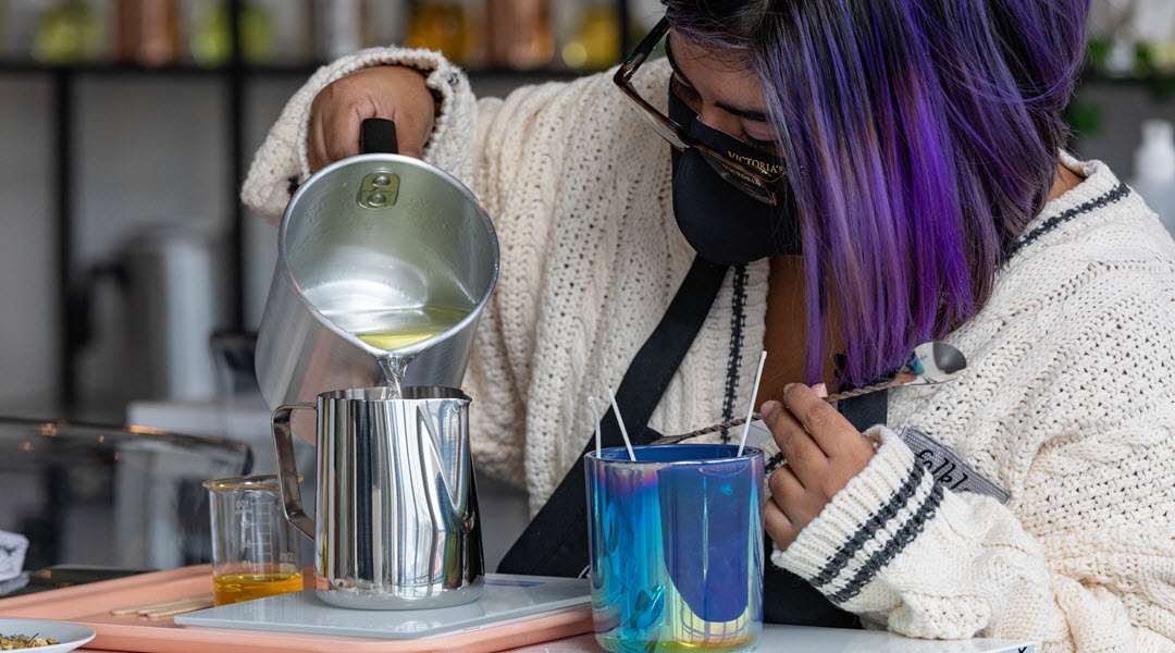 How a Candle Making Workshop Can Help You Celebrate